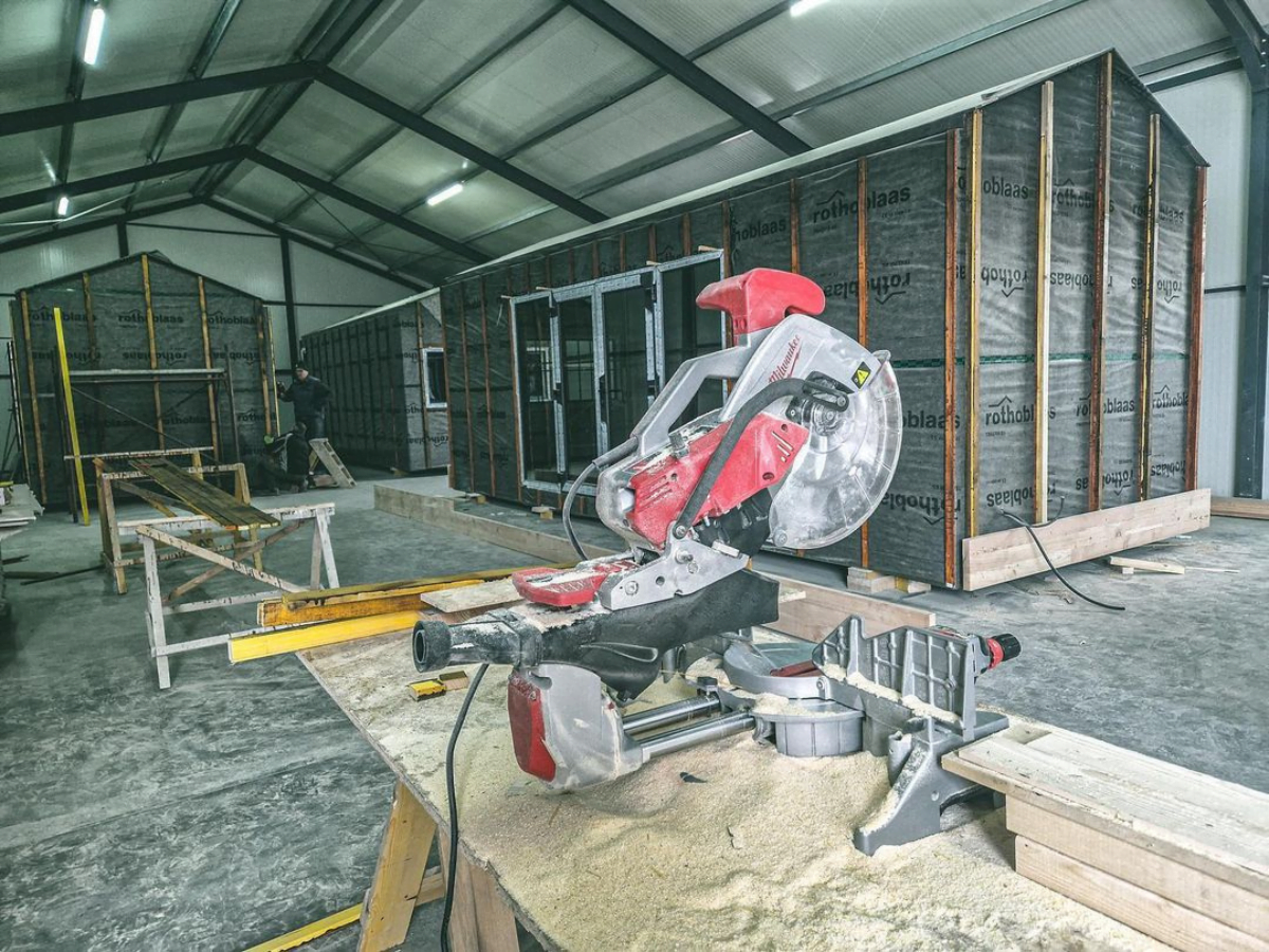 Tiny House Laten Bouwen: Jouw Droomwoning Gerealiseerd